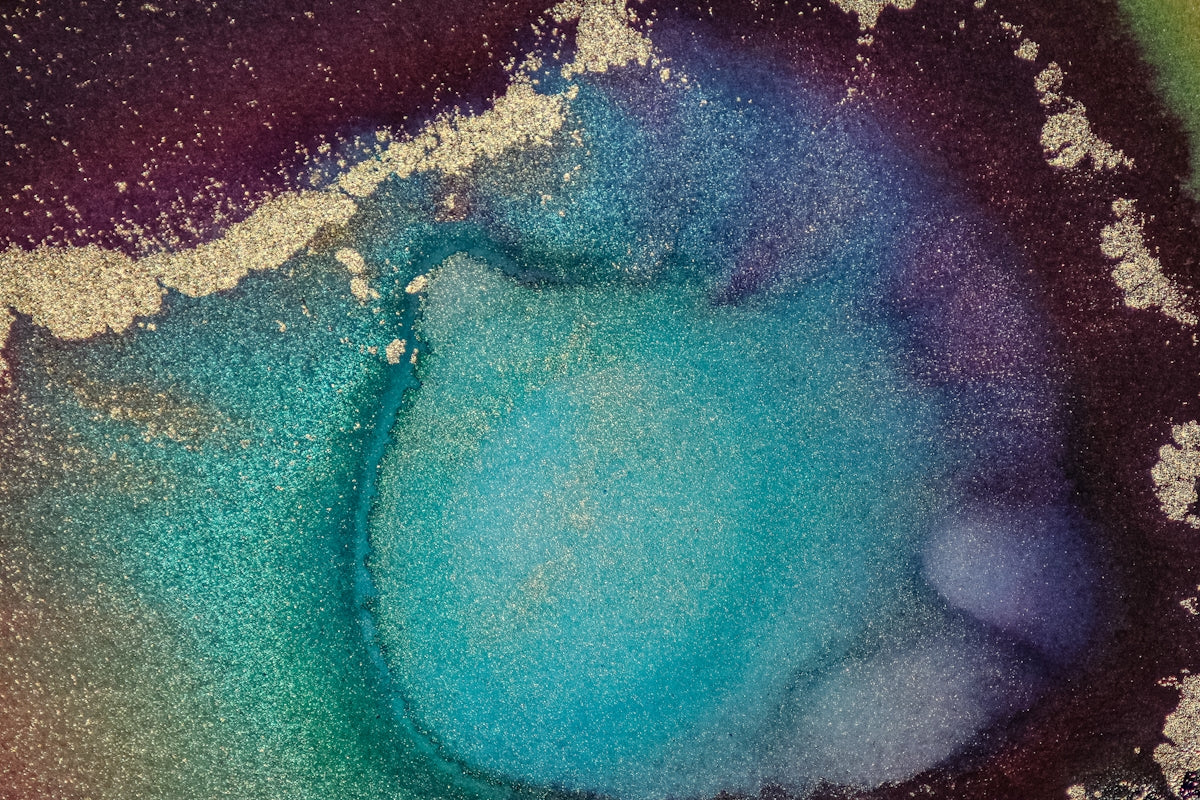 History and Evolution of Epoxy Resin: From Industrial to Artistry